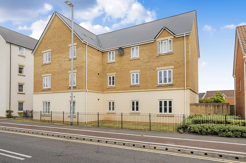 Apartment for sale with 2 bedrooms in Mill House Road, Norton ...